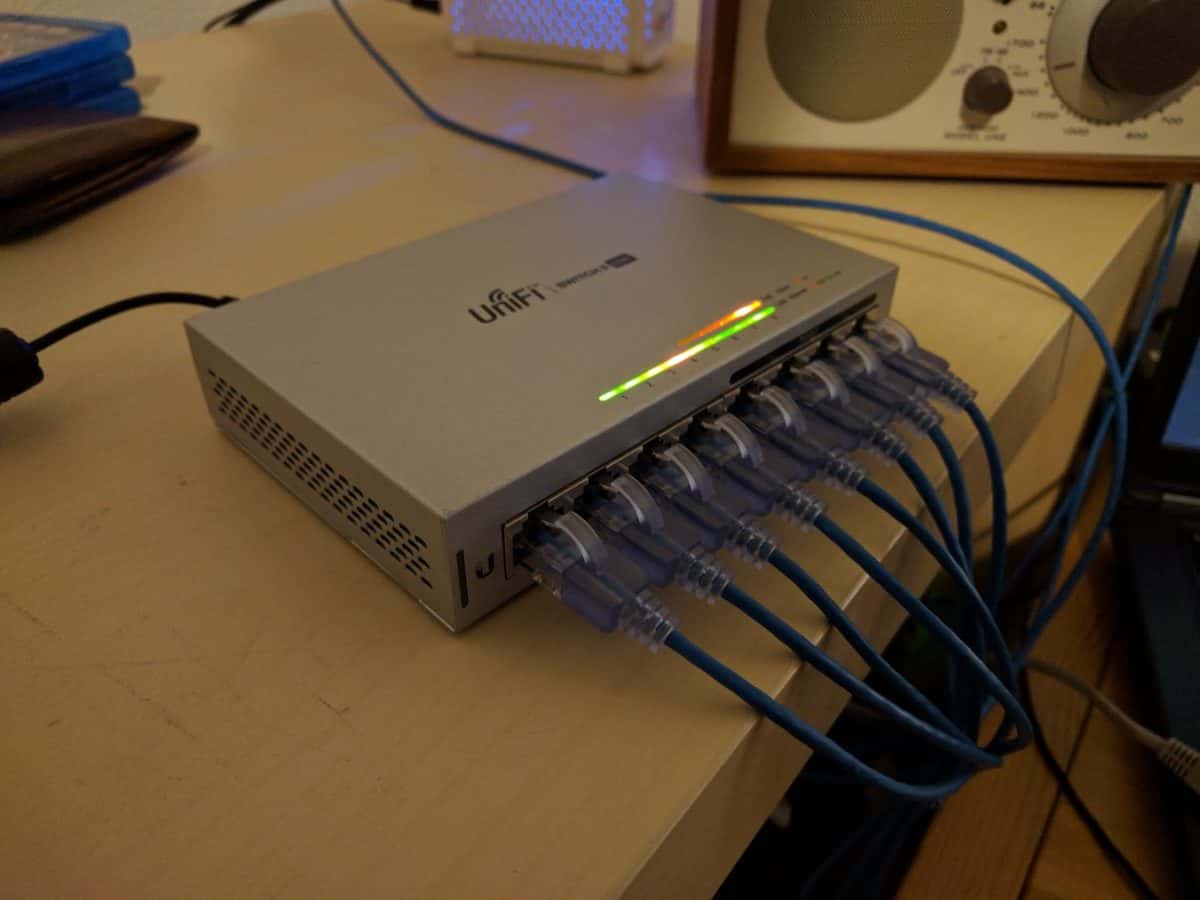 Wireless APs and Switches | UniFi - b3n.org